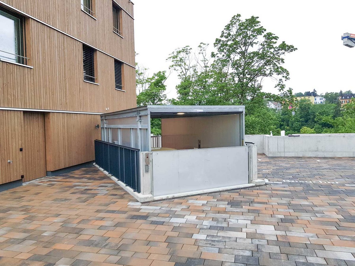 Lödige Industries installs retractable car lift for property in ...