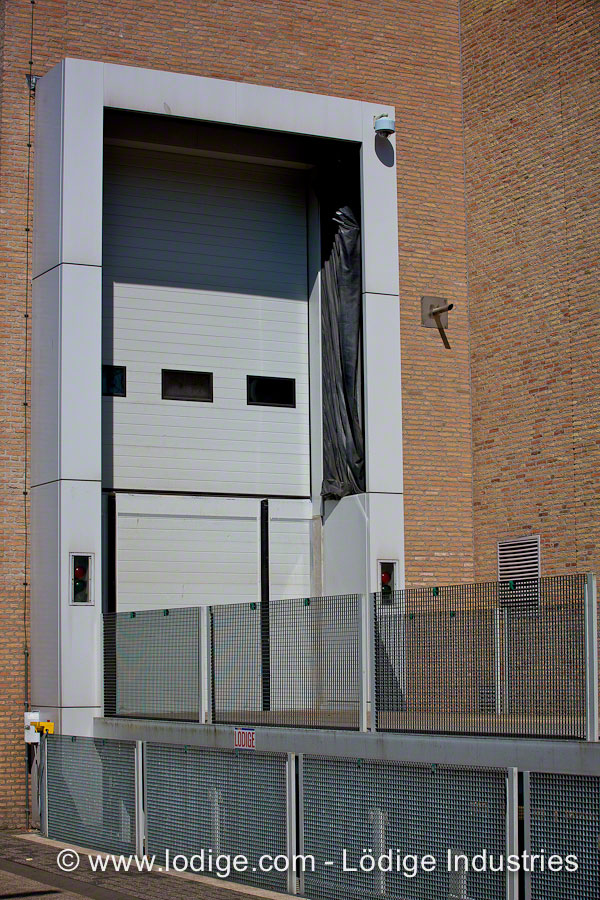 Tilburg Theatre Lorry Lift | Lödige Industries