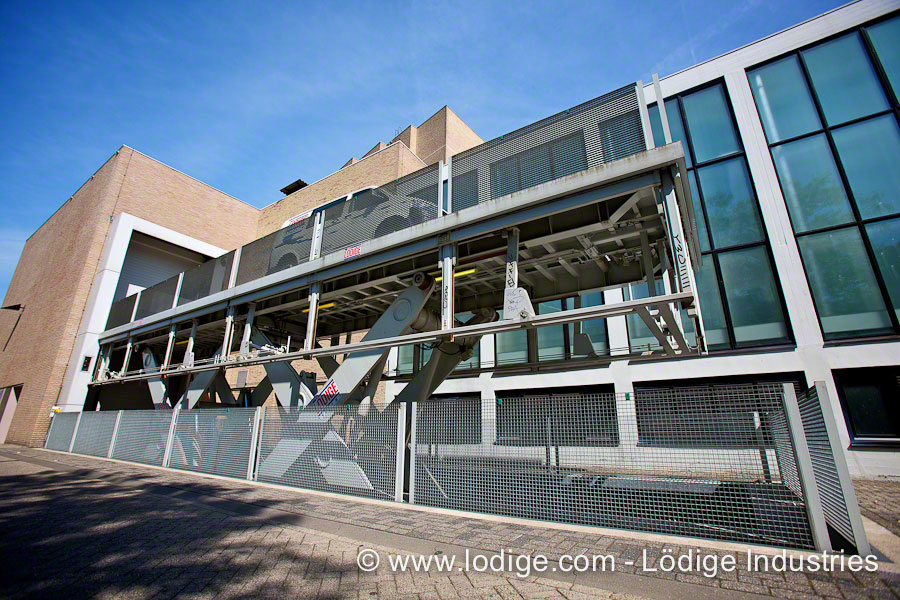 Tilburg Theatre Lorry Lift | Lödige Industries