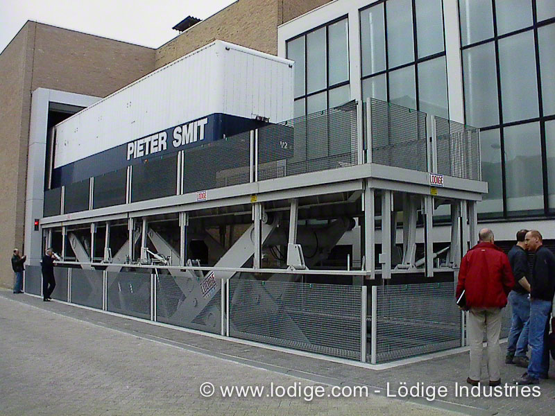 Tilburg Theatre Lorry Lift | Lödige Industries